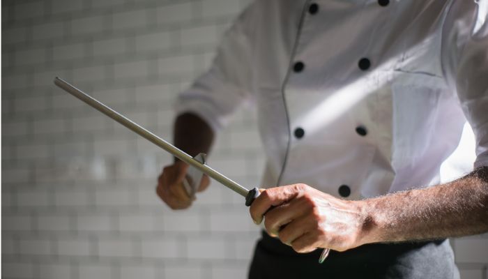The Hidden Danger in Your Kitchen: Why a Dull Knife Can Hurt You